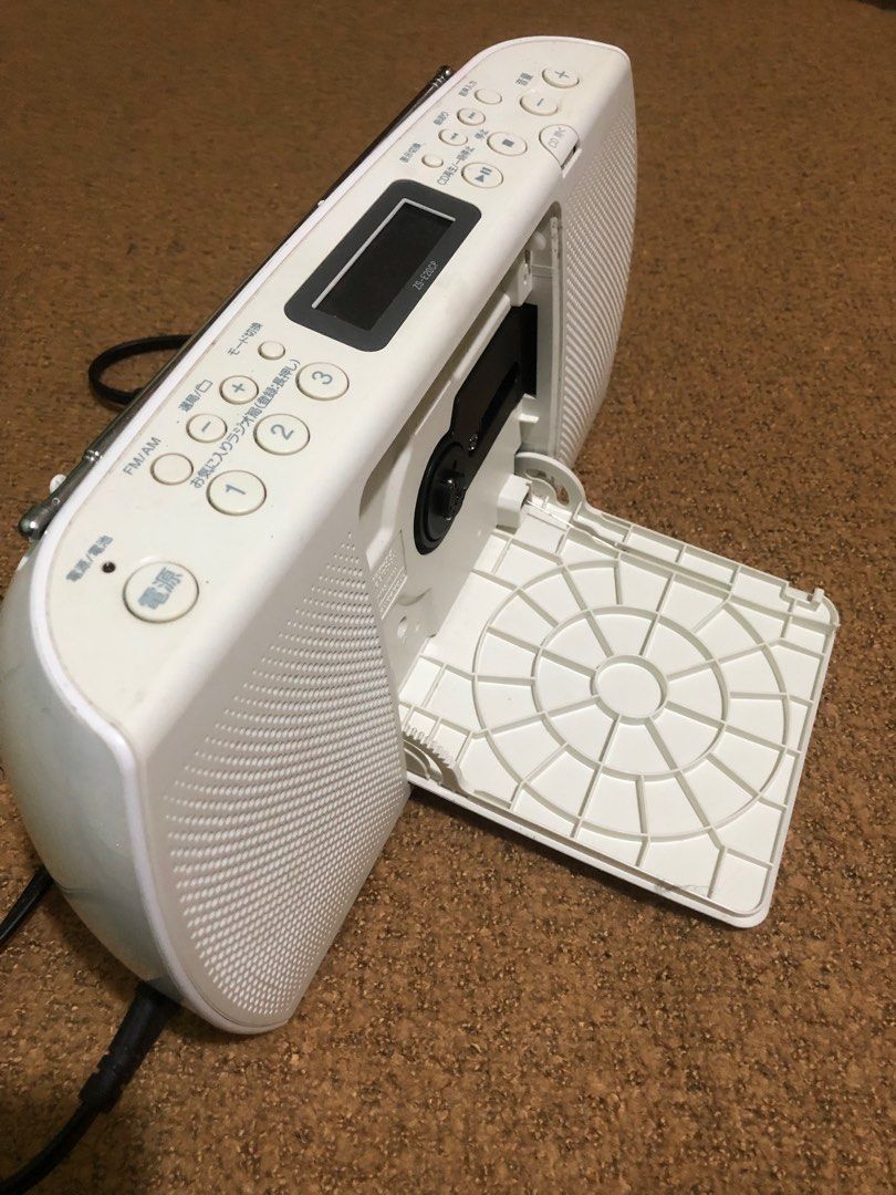 Sony ZS-E20CP CD AM FM multi player, Audio, Portable Music Players on ...