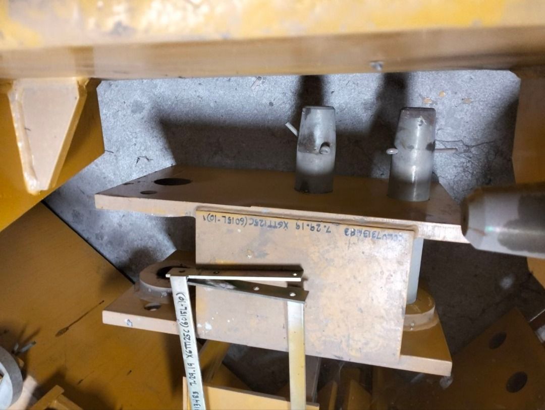 TOWER CRANE COMPLETE SET OF INTERNAL JACK UP SYSTEM(2X2M), Commercial ...