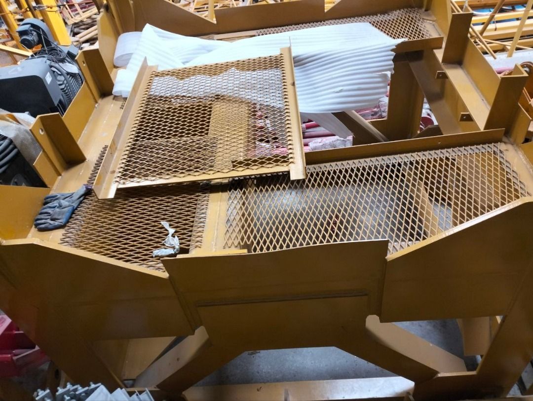 TOWER CRANE COMPLETE SET OF INTERNAL JACK UP SYSTEM(2X2M), Commercial ...