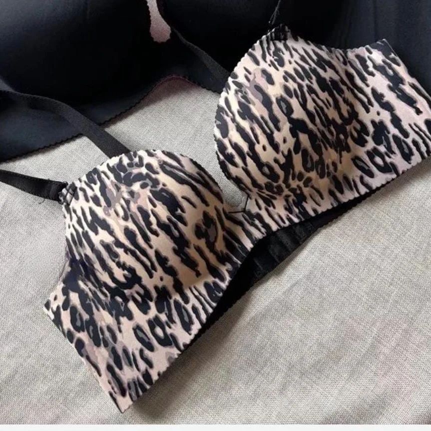 VICTORIA'S SECRET ORIGINAL BRA, Olshop Fashion, Olshop Wanita di Carousell