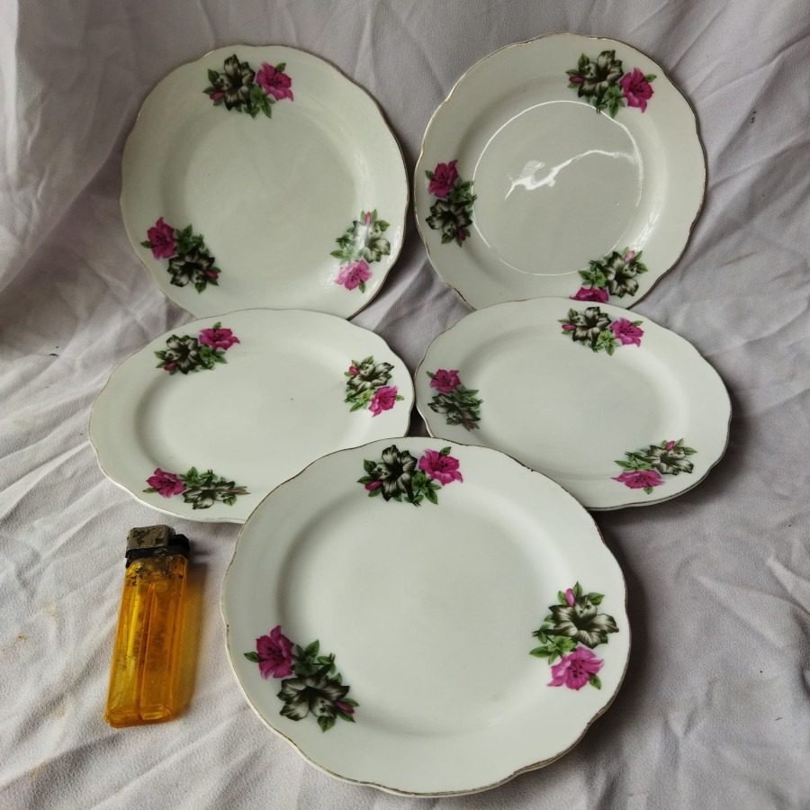 Vintage Piring Kue Keramik Bunga Kangkung, Kitchen & Appliances di ...