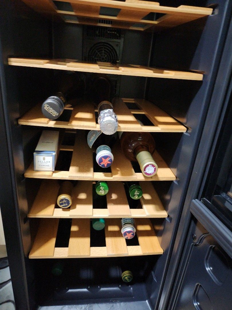 Vinvautz Grand Gru Classe XXIV, TV & Home Appliances, Kitchen ...