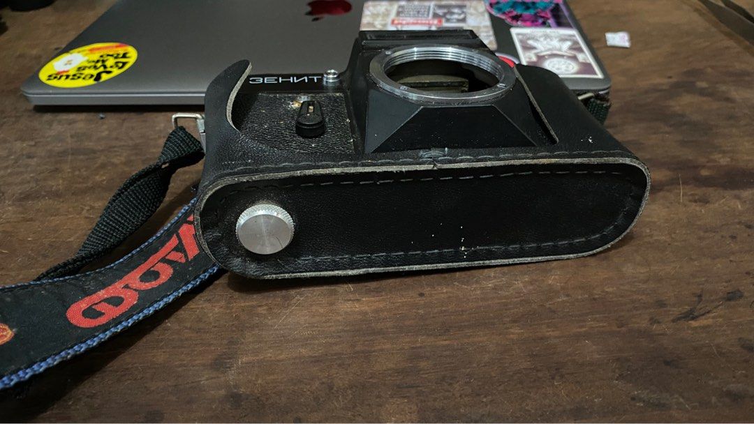 Zenith ET SLR, Photography, Cameras on Carousell