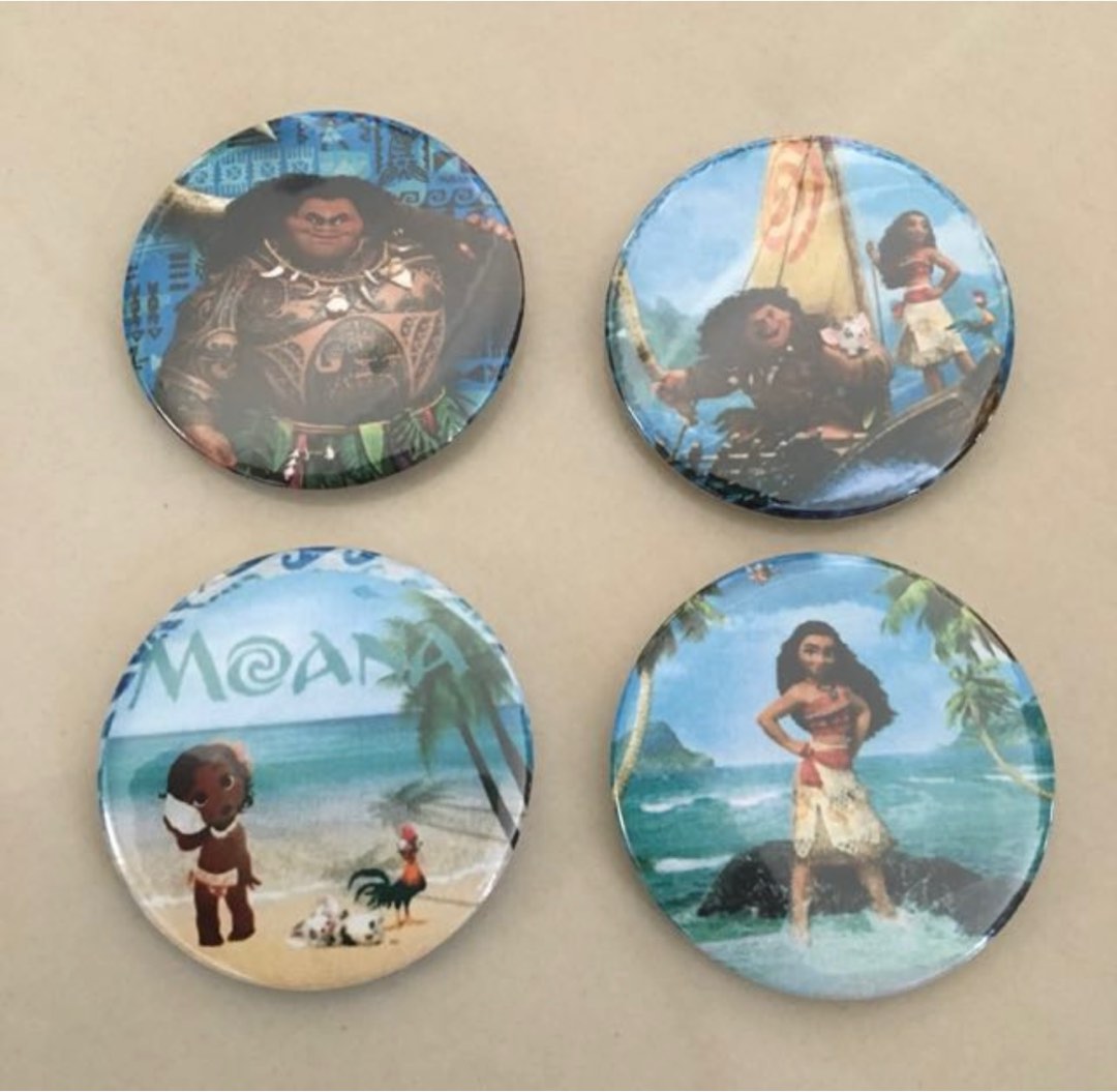 $0.80 each princess moana badge for door gift, Hobbies & Toys ...