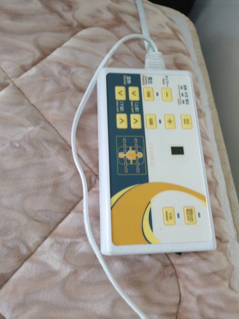 Amlife demo set bed, Furniture & Home Living, Furniture, Bed Frames ...