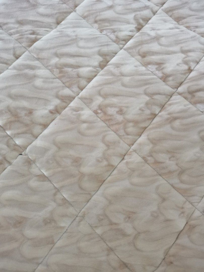 Amlife demo set bed, Furniture & Home Living, Furniture, Bed Frames ...