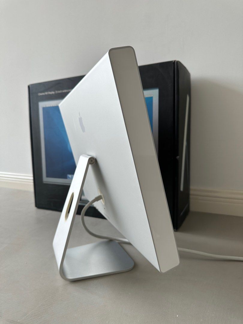 Apple Cinema HD display 23-inch Widescreen, 電腦＆科技, 電腦周邊及配件, 電子屏幕 ...