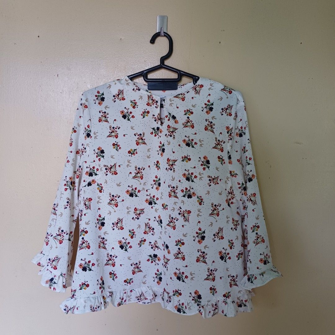 Baju Set Corak Bunga, Women's Fashion, Muslimah Fashion, Baju Kurung ...