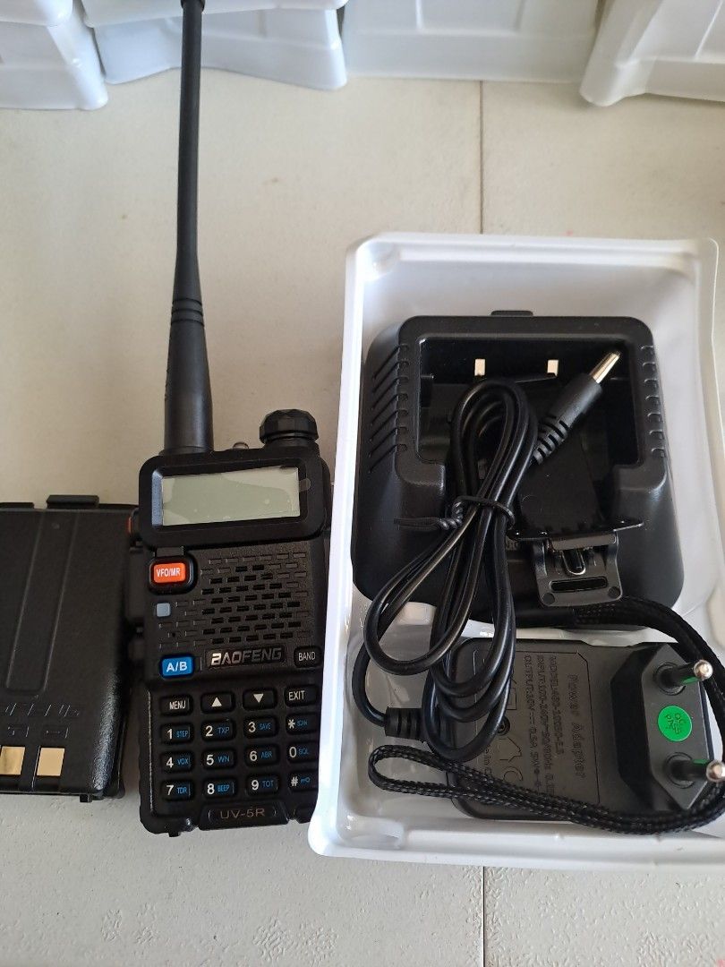 Baofeng UV-5R & 5R plus FM Walkie Transciever sets, Mobile Phones ...