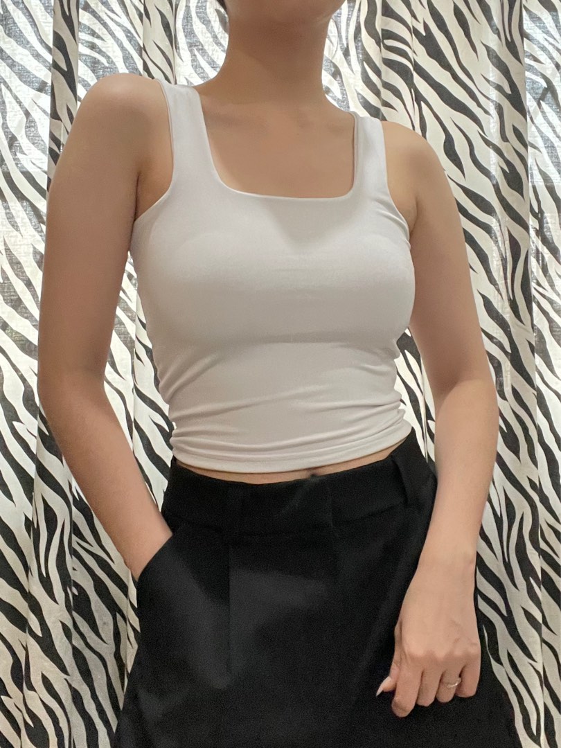 Basic White Tank top, Fesyen Wanita, Pakaian Wanita, Atasan di Carousell