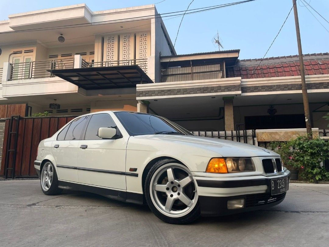 Bmw e36 318i tahun 1993, Mobil & Motor, Mobil untuk Dijual di Carousell