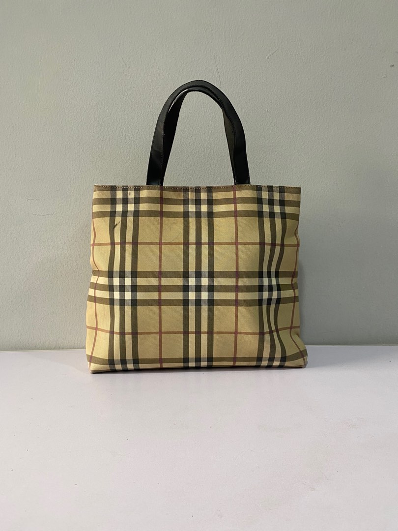 Burberry, Fesyen Wanita, Tas & Dompet di Carousell
