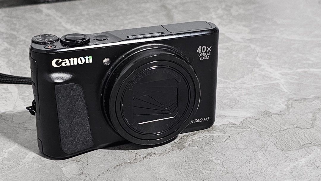Canon PowerShot SX740HS, Photography, Cameras on Carousell