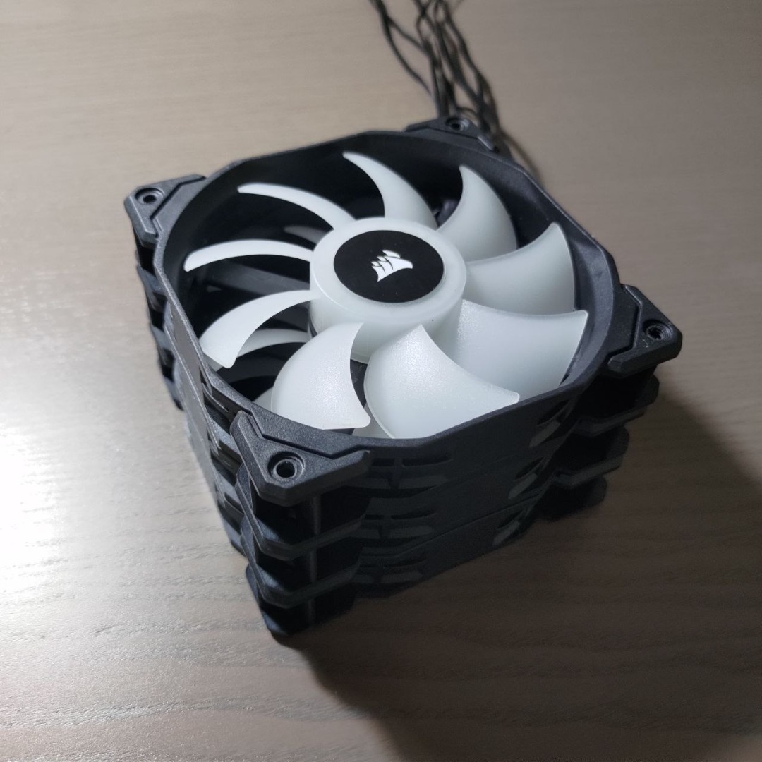 Corsair SP120 RGB LED - 120mm Fans, 3-pin DC, Premium Static Pressure ...