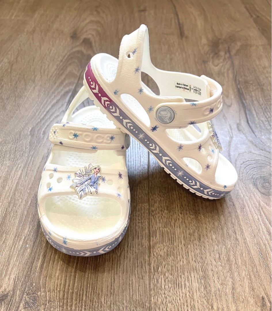 Crocs Frozen Elsa, Babies & Kids, Babies & Kids Fashion on Carousell