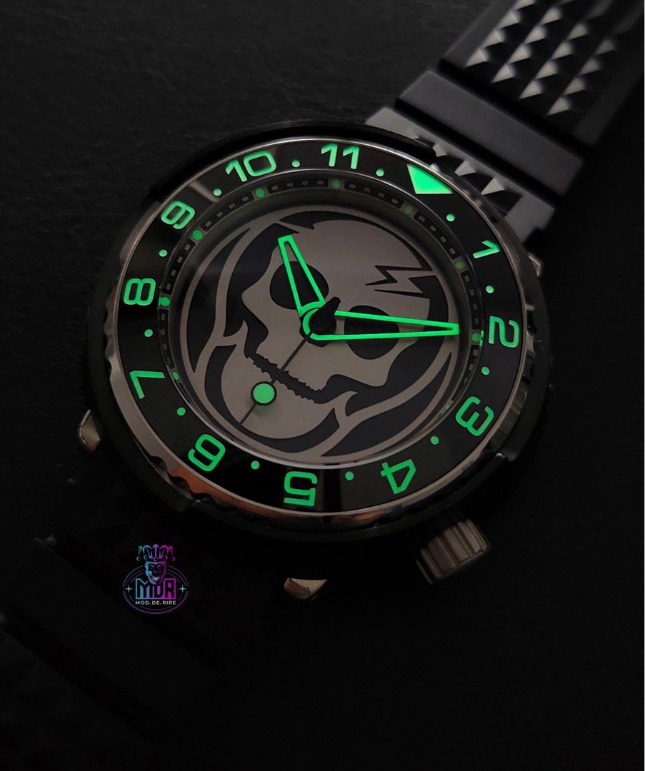 Custom Tuna Skull Zap Heavy Duty Black on Silver on Carousell