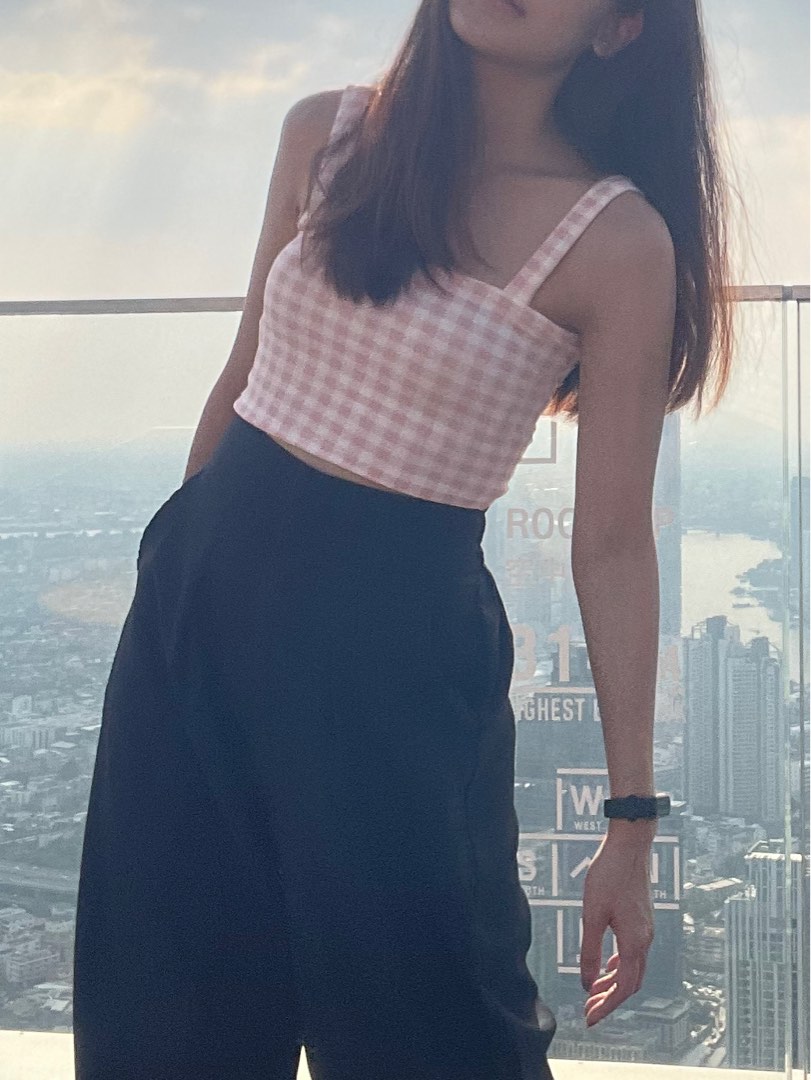 Cute Korean Crop top, Fesyen Wanita, Pakaian Wanita, Atasan di Carousell