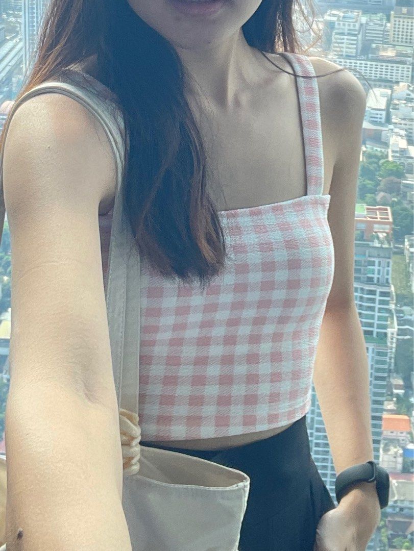 Cute Korean Crop top, Fesyen Wanita, Pakaian Wanita, Atasan di Carousell