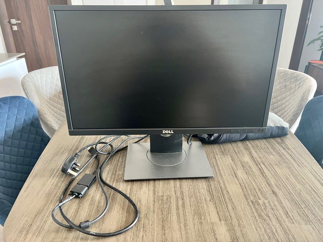 Dell 22 inch monitor with keyboard & mouse, Computers & Tech, Parts ...
