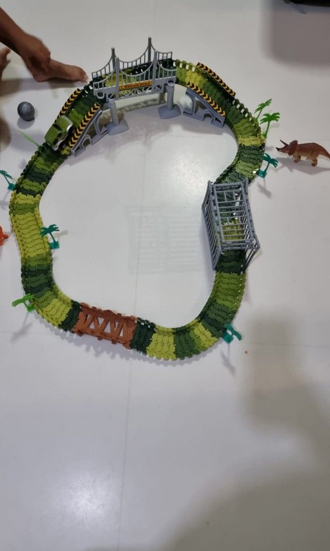 Dinosaur Race Car Track with Flexible Track, Hobbies & Toys, Toys ...