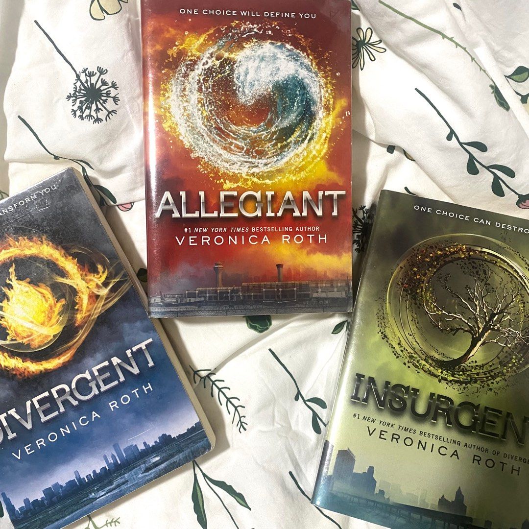 DIVERGENT TRILOGY by Veronica Roth, Hobbies & Toys, Books & Magazines ...
