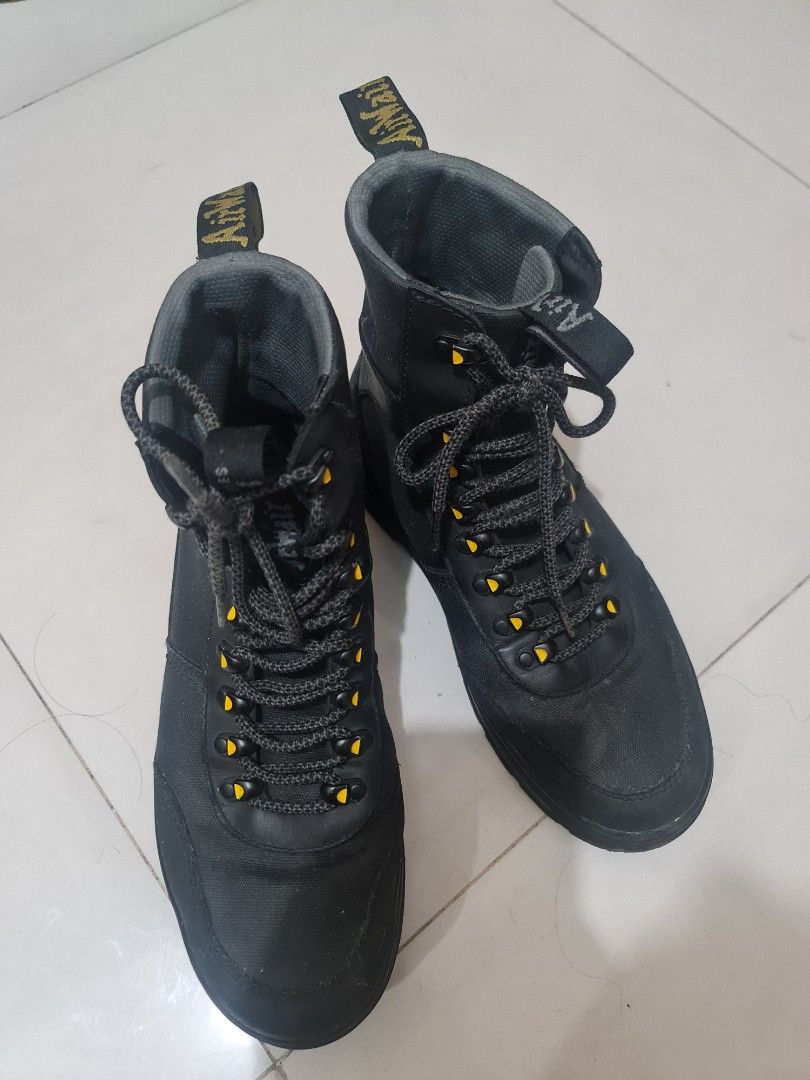 Dr. Marters,s Docs Combs Tech, Men's Fashion, Footwear, Boots on Carousell