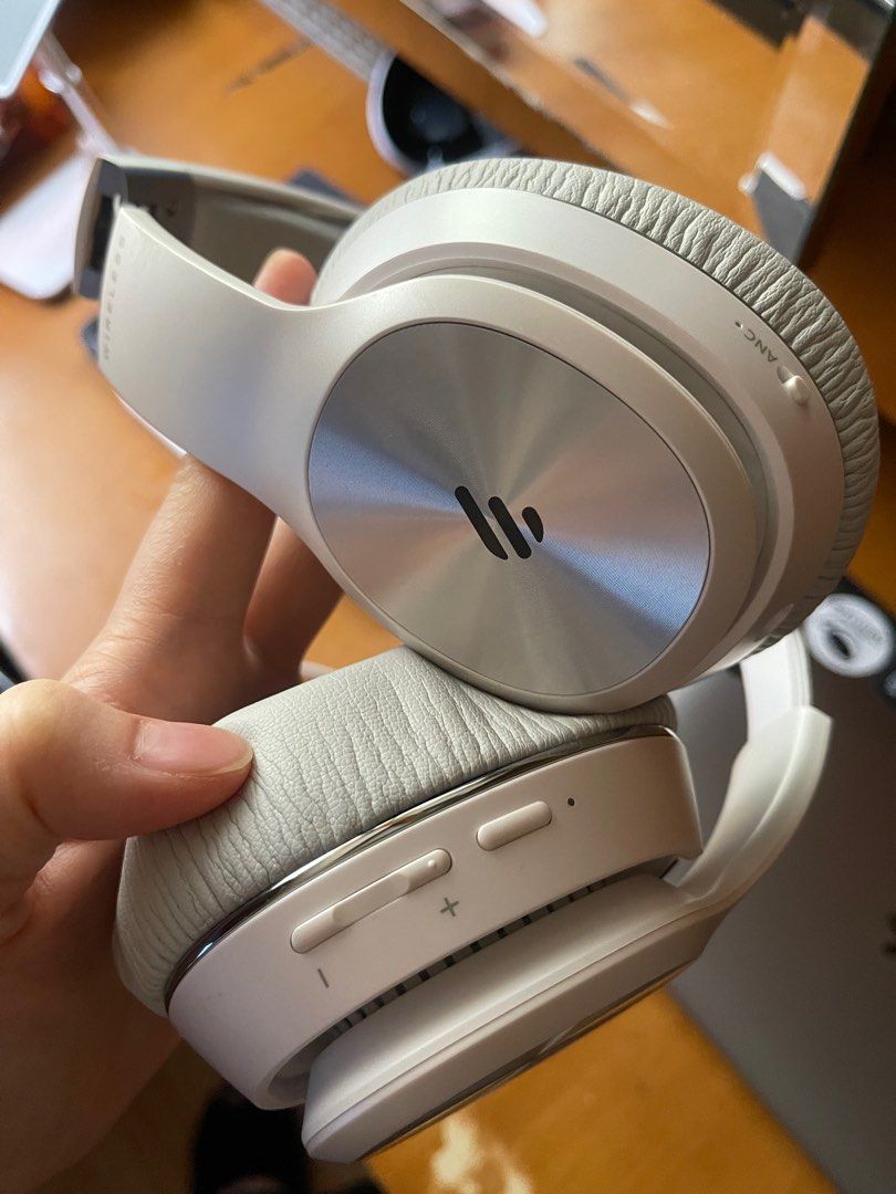Edifier W820BT headphones white on Carousell