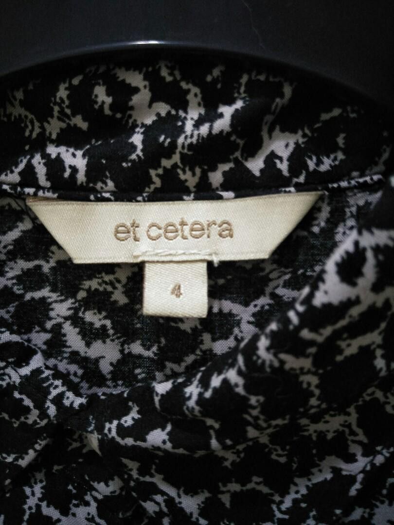 Et cetera Batwing Blouse, Fesyen Wanita, Pakaian Wanita, Atasan di Carousell