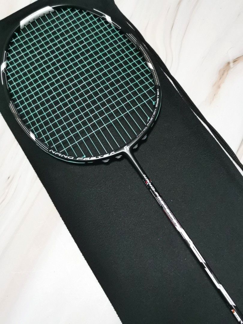Felet FasteX 800 Badminton Racket with Felet Ultramax 66 Badminton ...