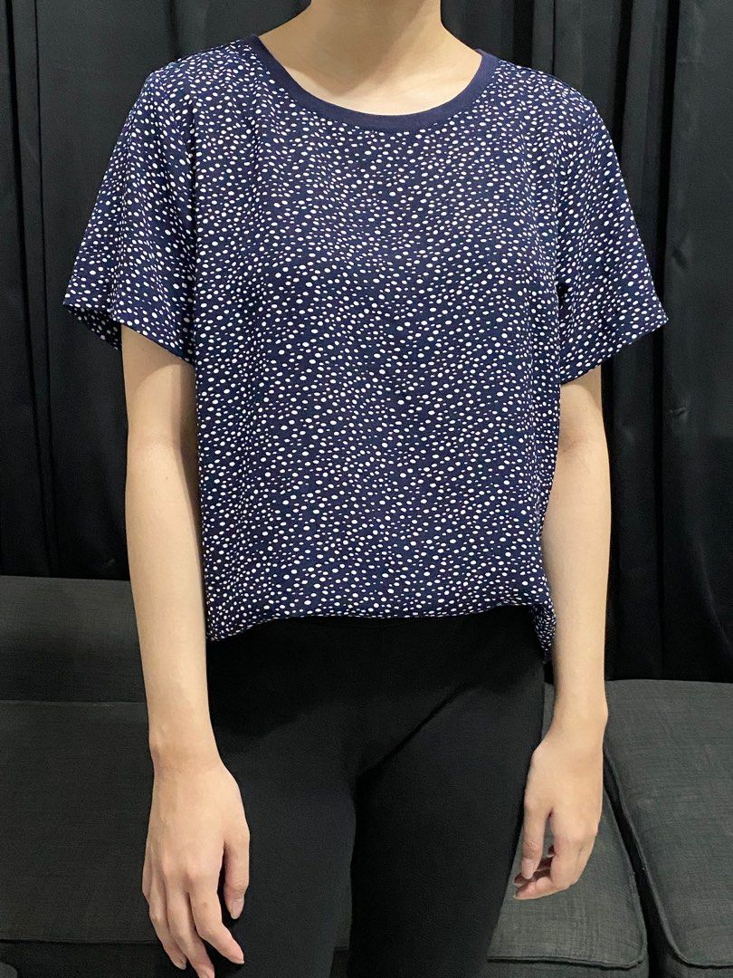 Forme blouse, Women's Fashion, Tops, Blouses on Carousell