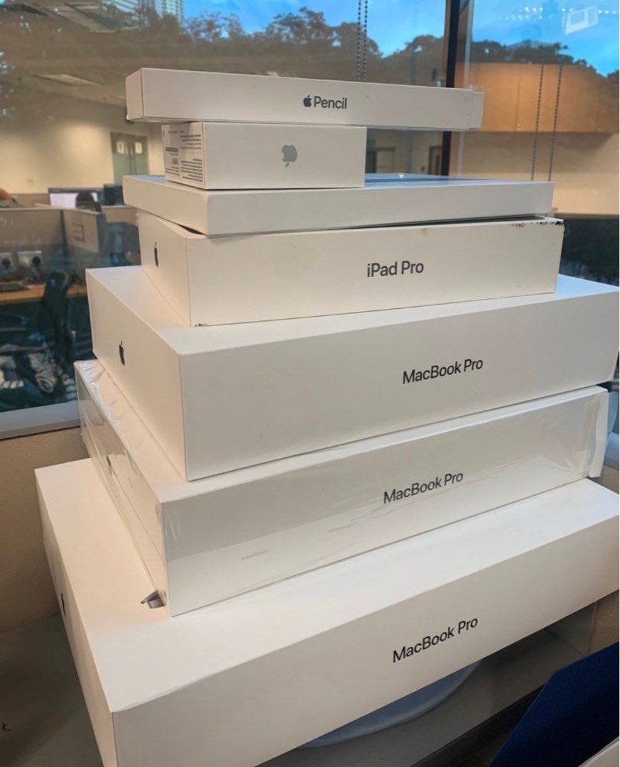 Free Macbook box, Mobile Phones & Gadgets, Other Gadgets on Carousell