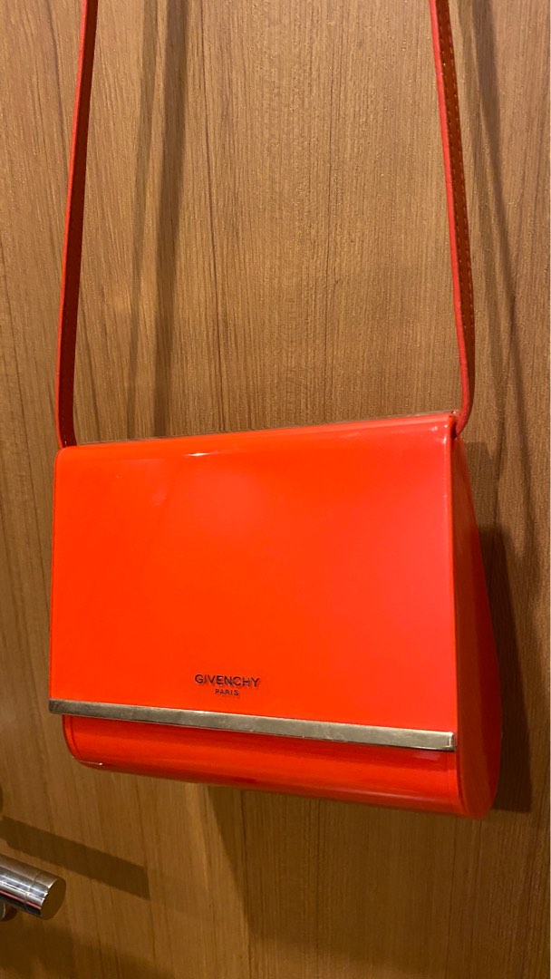 Givenchy Box Bag, Women's Fashion, Bags & Wallets, Cross-body Bags on ...