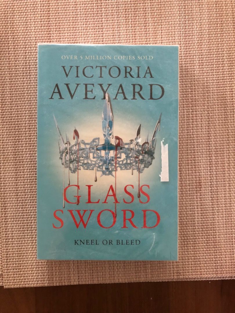Glass Sword- Victoria Aveyard, Hobbies & Toys, Books & Magazines ...