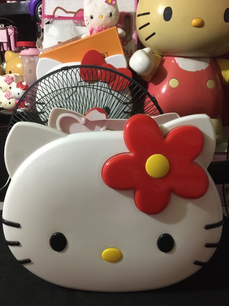 HELLO KITTY AUTHENTIC SANRIO, Hobbies & Toys, Toys & Games on Carousell