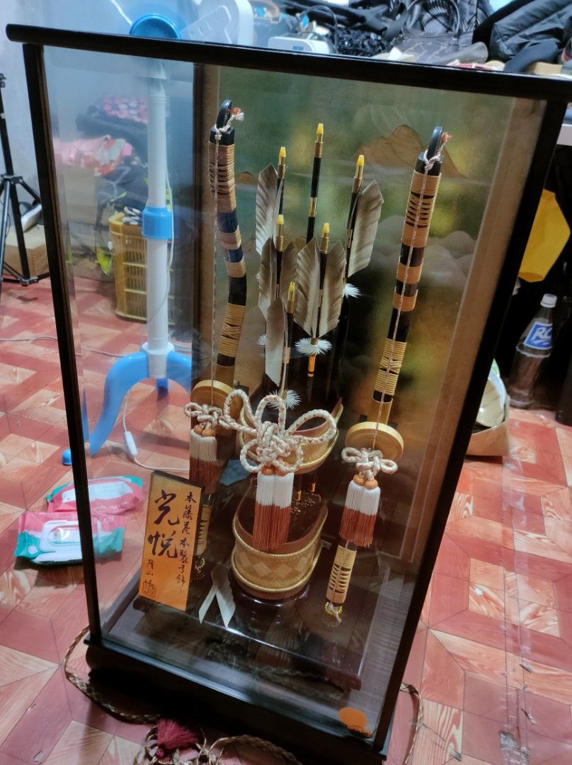Japanese Bow and Arrow Display on Carousell