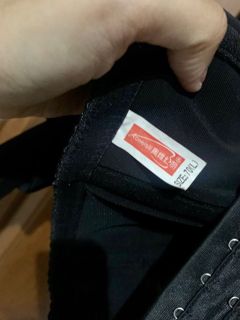 Korset Hitam, Fesyen Wanita, Pakaian Wanita, Lainnya di Carousell