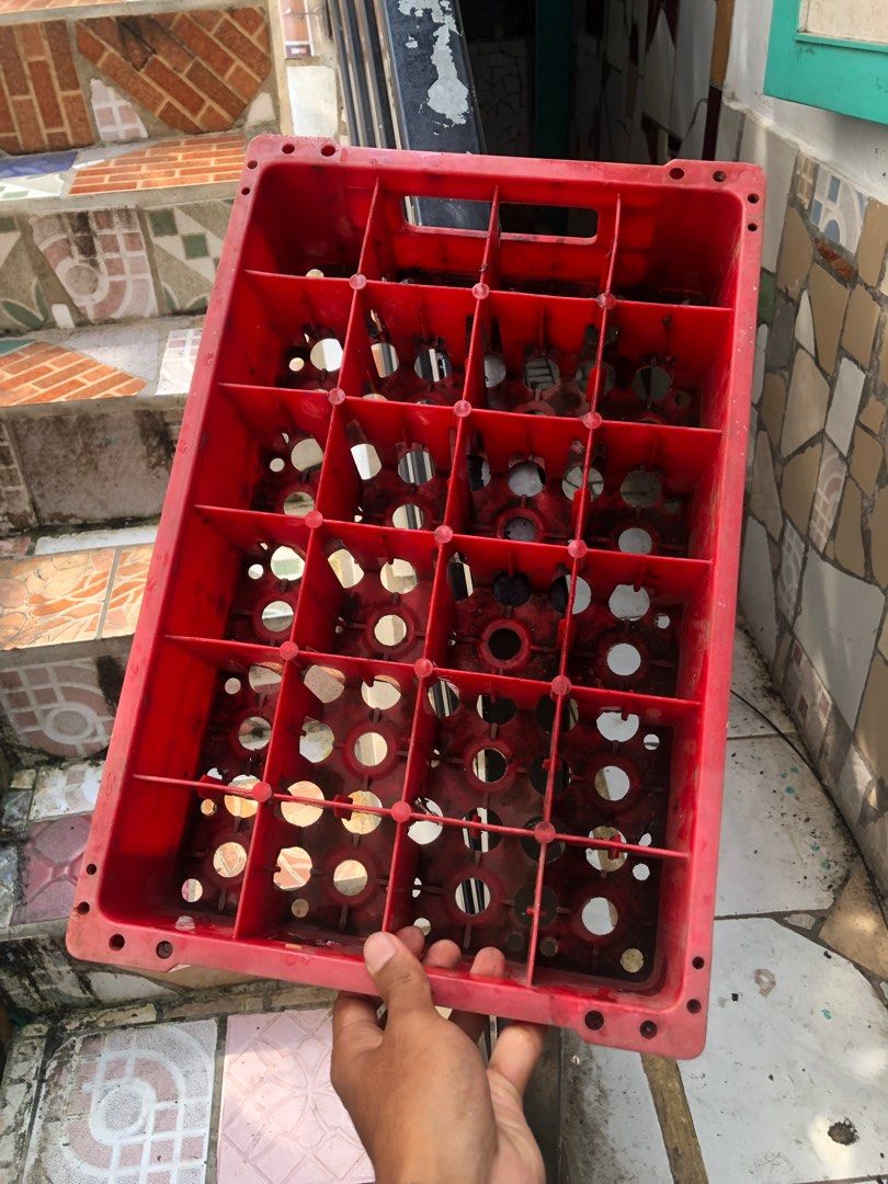 krat coca cola, Antik, Furnitur di Carousell