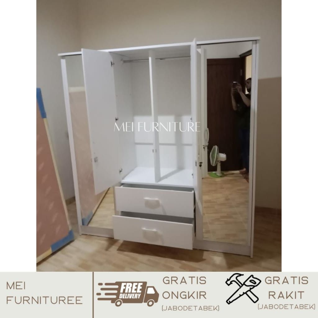 Lemari pakaian 4 pintu, Perabotan Rumah di Carousell