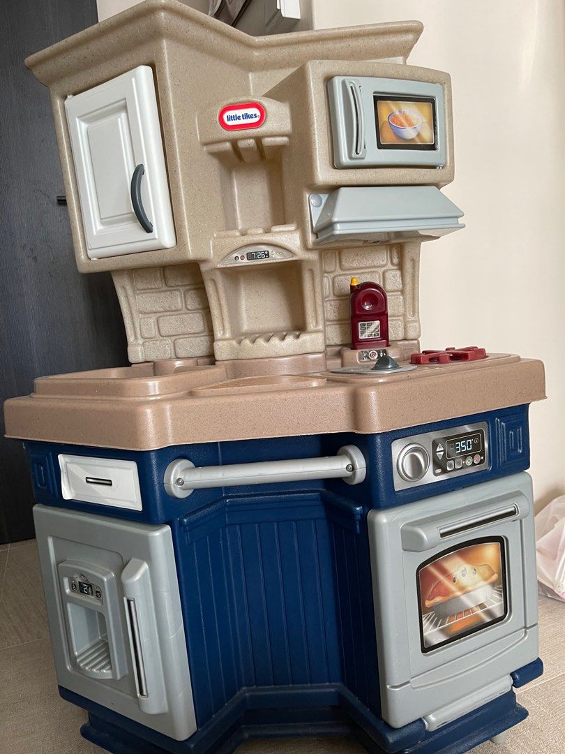 Little Tikes kitchen, Hobbies & Toys, Toys & Games on Carousell