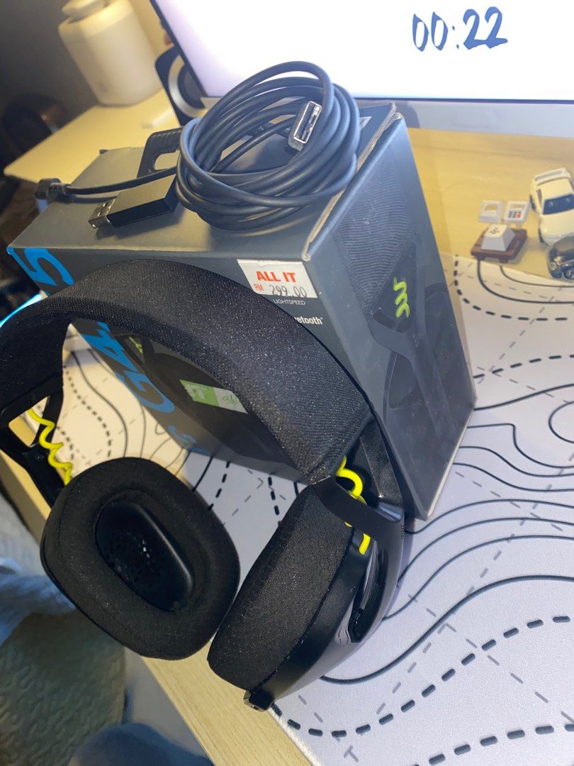 LOGITECH G435 HEADPHONE, Audio, Headphones & Headsets on Carousell