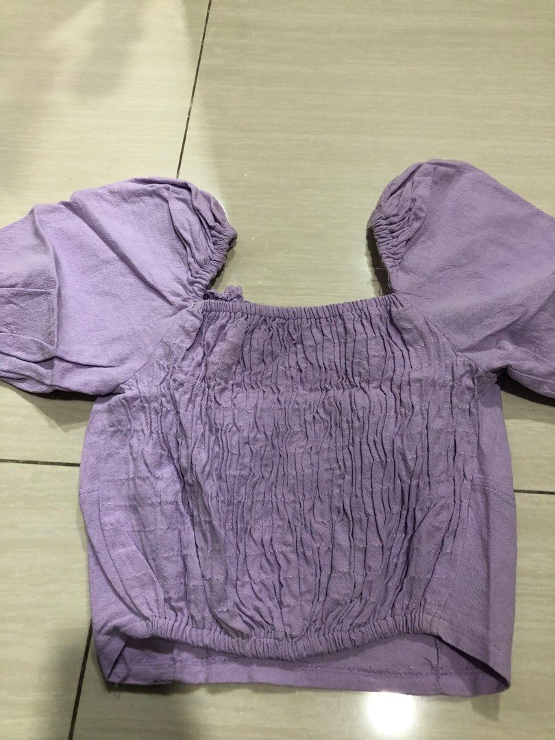 LOLI TOP, Fesyen Wanita, Pakaian Wanita, Atasan di Carousell