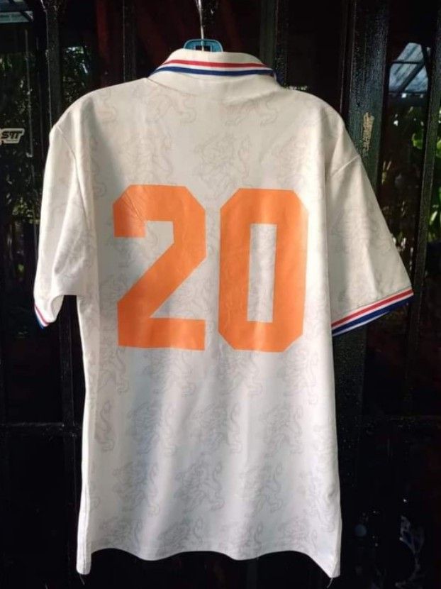 LOTTO HOLLAND BELANDA 1992 AWAY KIT, Men's Fashion, Activewear on Carousell