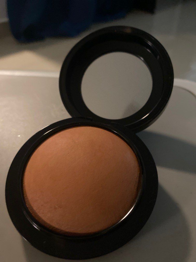 MAC Setting Powder, Beauty & Personal Care, Face, Makeup on Carousell
