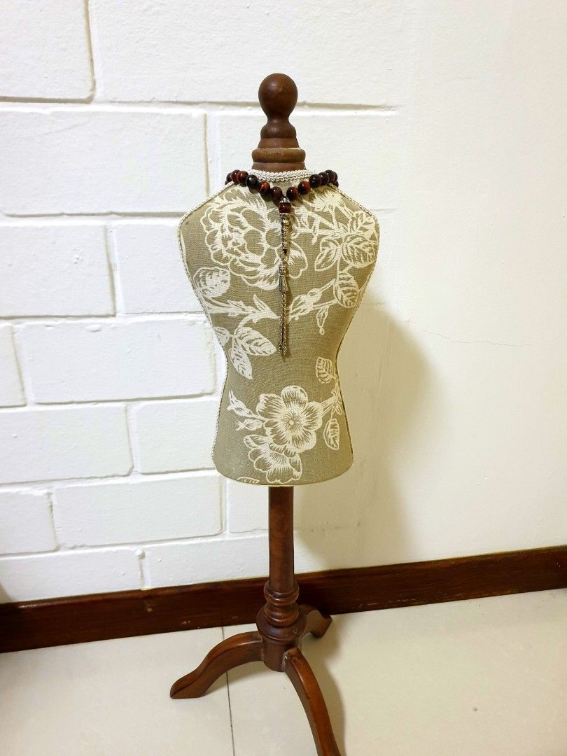 Mannequin Torso female jewellery dress form display stand, Women's ...