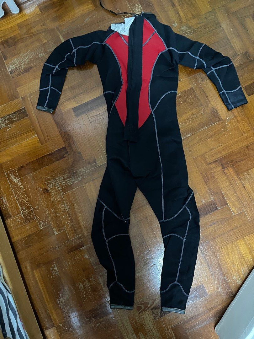 Mares 3mm wetsuit - Lady, Sports Equipment, Sports & Games, Water ...