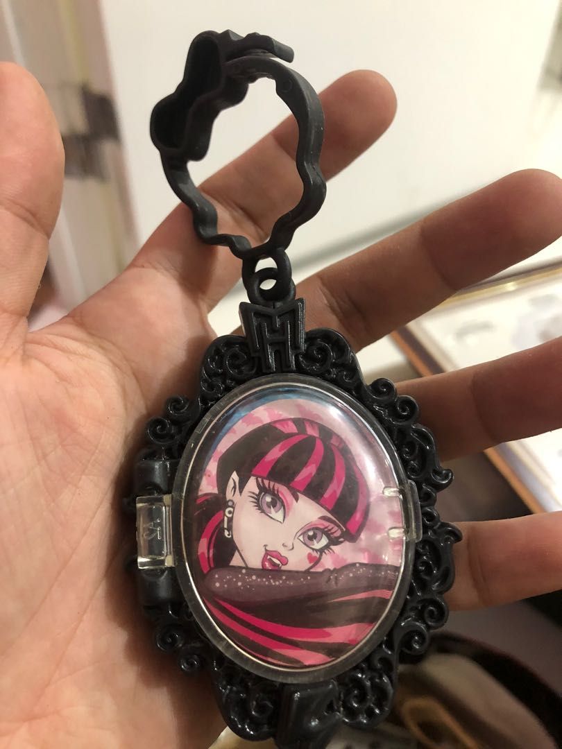 Monster high keychain on Carousell
