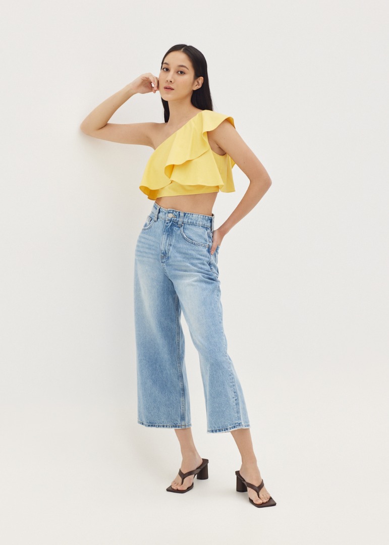 Naura Linen Fitted Toga Top, Women's Fashion, Tops, Other Tops on Carousell