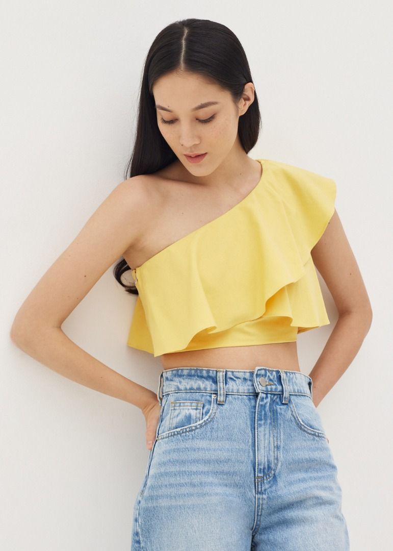 Naura Linen Fitted Toga Top, Women's Fashion, Tops, Other Tops on Carousell