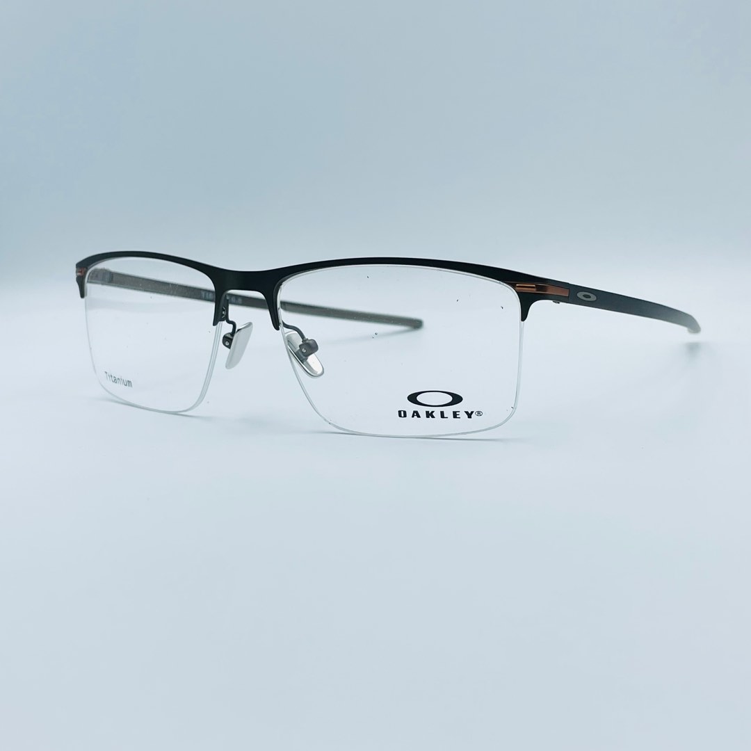 Oakley Tie Bar 0.5 Titanium Pewter 54, Men's Fashion, Watches ...