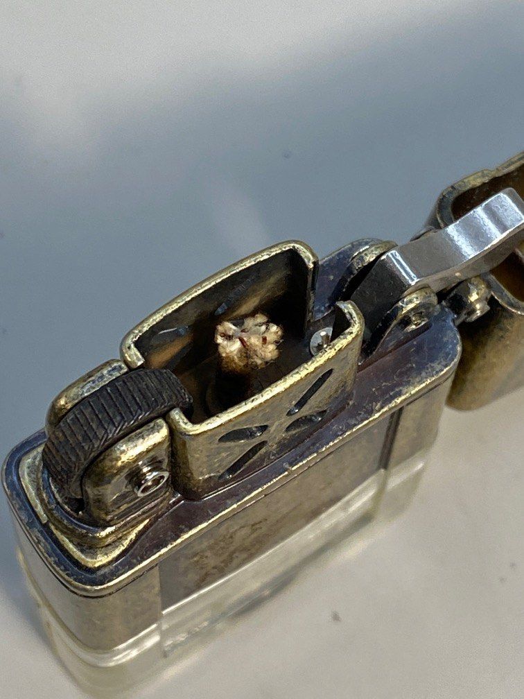 Old vintage lighter, Hobbies & Toys, Memorabilia & Collectibles ...